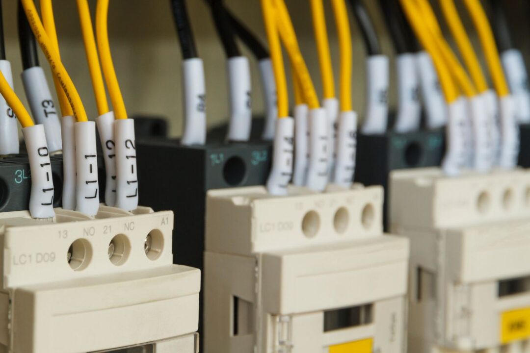 Contactor Only Works Manually - Explanation And Quick Fix - Glamorous Place