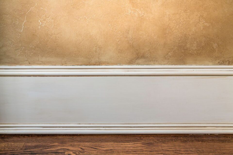 How To Cut Quarter Round To Be The Right Size? [Quick Guide ...