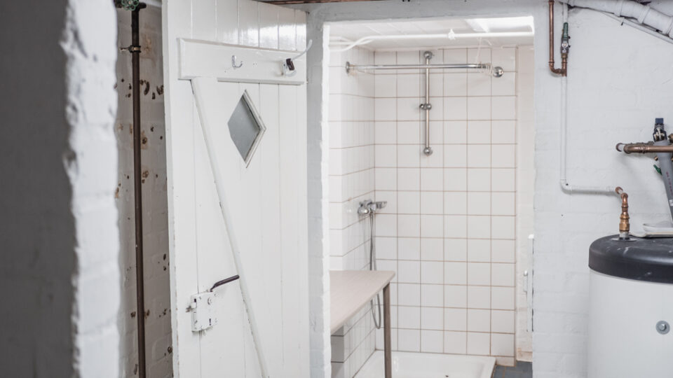 RedGard Shower Pan, a Practical Option: Yes or No? - Glamorous Place