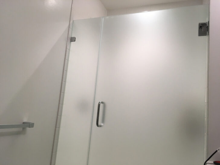Which Way Should A Shower Door Open? How-To Guide - Glamorous Place