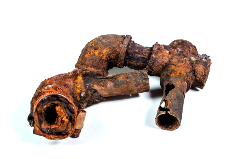 Yellow Water in Bathtub: Causes and How to Fix - Glamorous Place