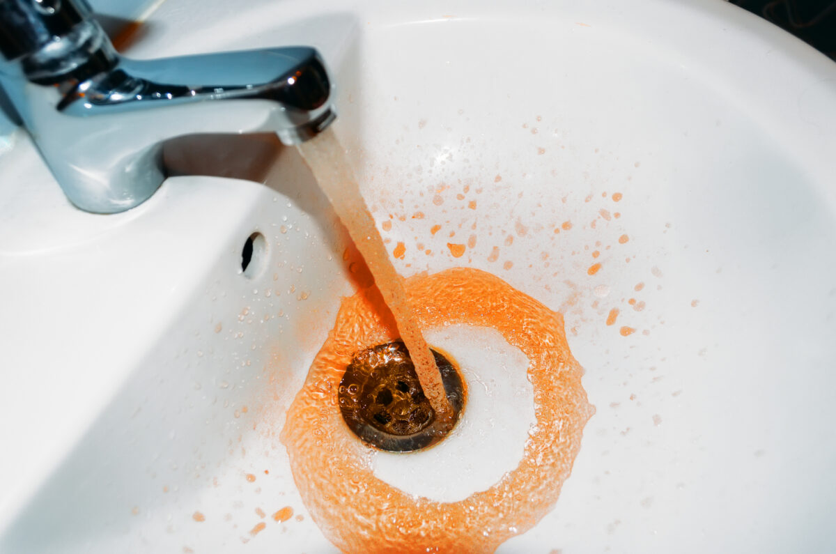 Yellow Water in Bathtub: Causes and How to Fix - Glamorous Place